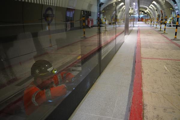 Pictures reveal Crossrail progress during construction blockade | News ...